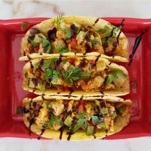 Tacos com ovos mexidos para pequeno-almoço - Cozinhar e Saborear
